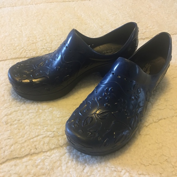 Dansko | Shoes | Danske Pixie Molded Plastic Platform Clog | Poshmark
